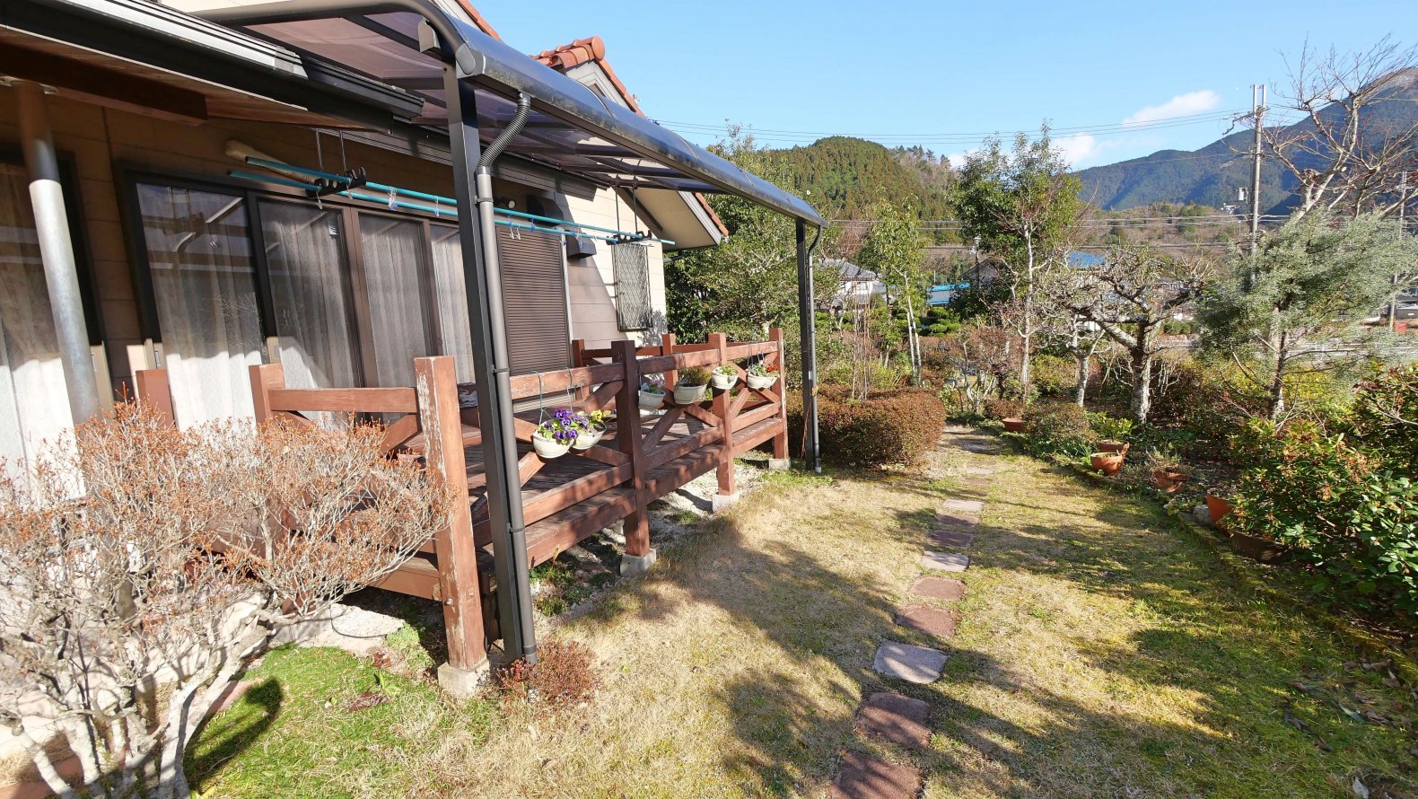 目印は「大きな赤い三角屋根」 | 有限会社タナカ建築